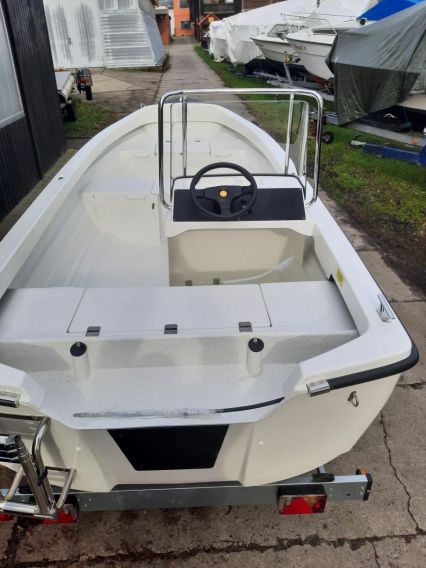 Crescent - Crescent Boote - Cremo 465 SC - SEEBOOTECH